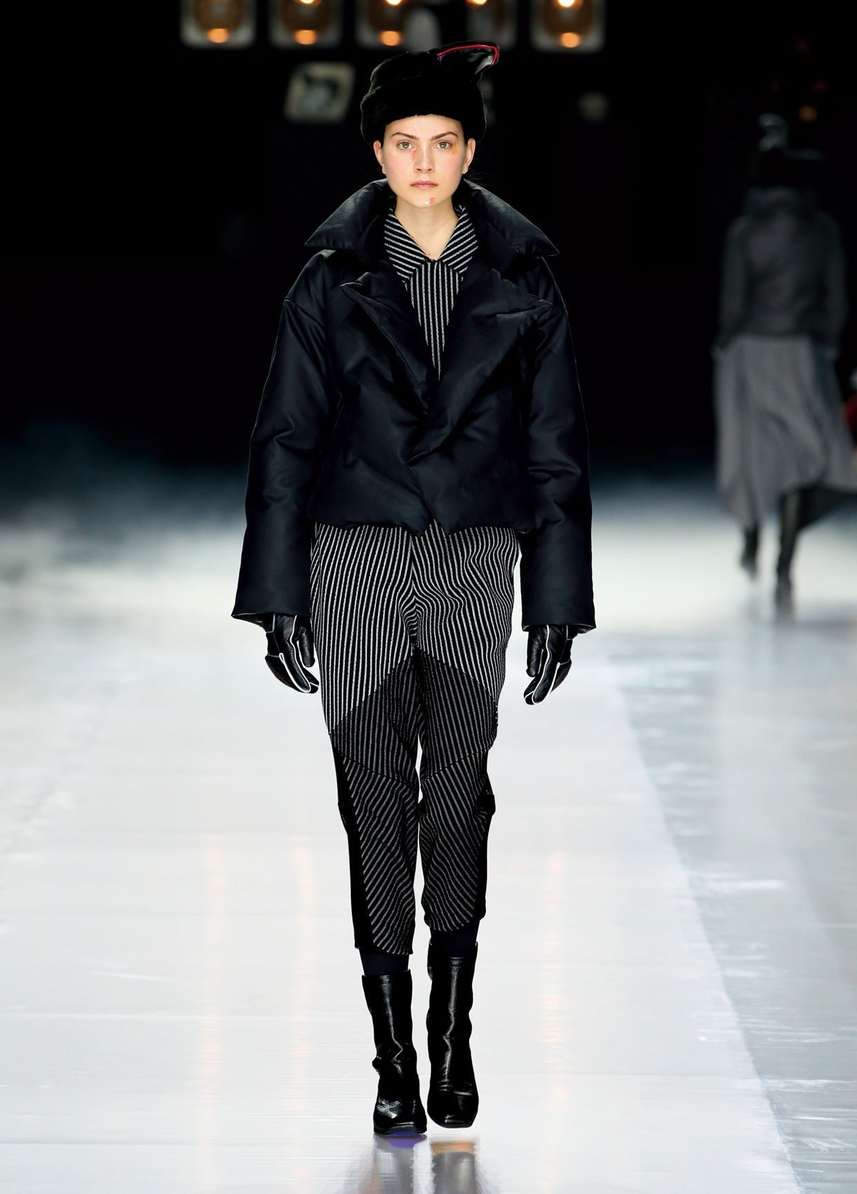 ISSEY MIYAKE AUTUMN WINTER 2016 COLLECTIONS21 – ISSEY MIYAKE ONLINE STORE