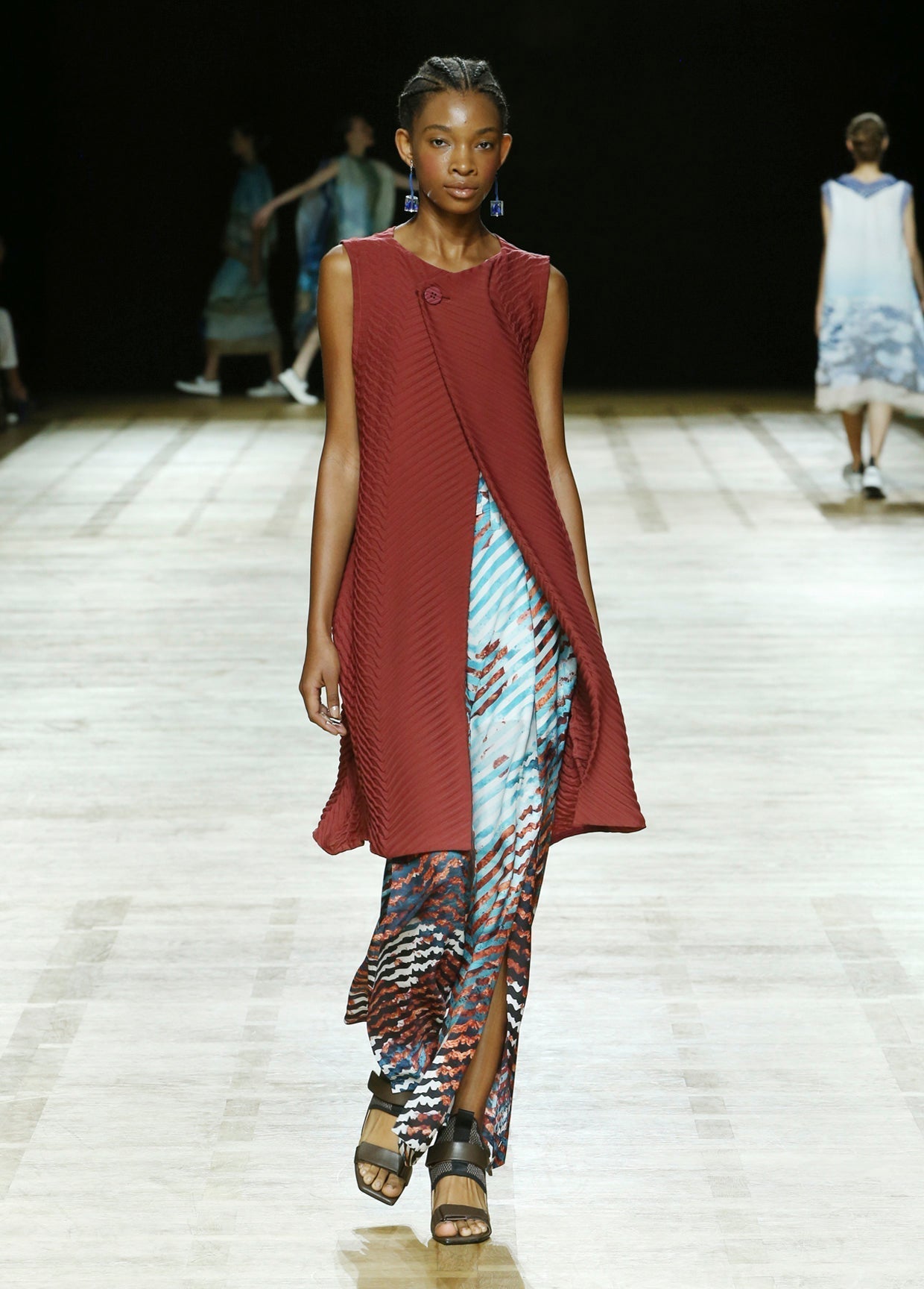 ISSEY MIYAKE SPRING SUMMER 2018 COLLECTIONS21 – ISSEY MIYAKE ONLINE STORE