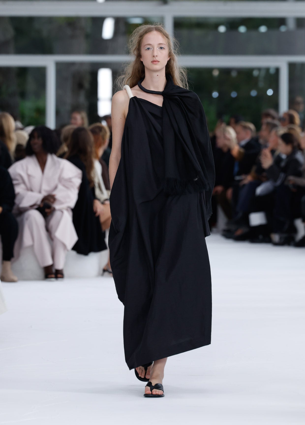 ISSEY MIYAKE SPRING SUMMER 2025 COLLECTIONS 40 – ISSEY MIYAKE ONLINE STORE