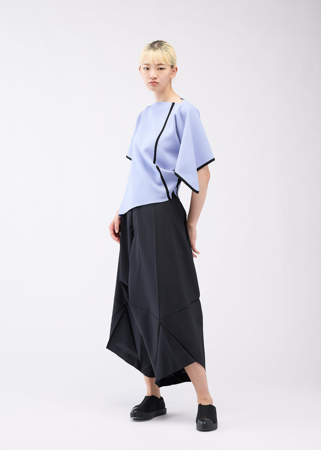132 5. ISSEY MIYAKE – ISSEY MIYAKE ONLINE STORE