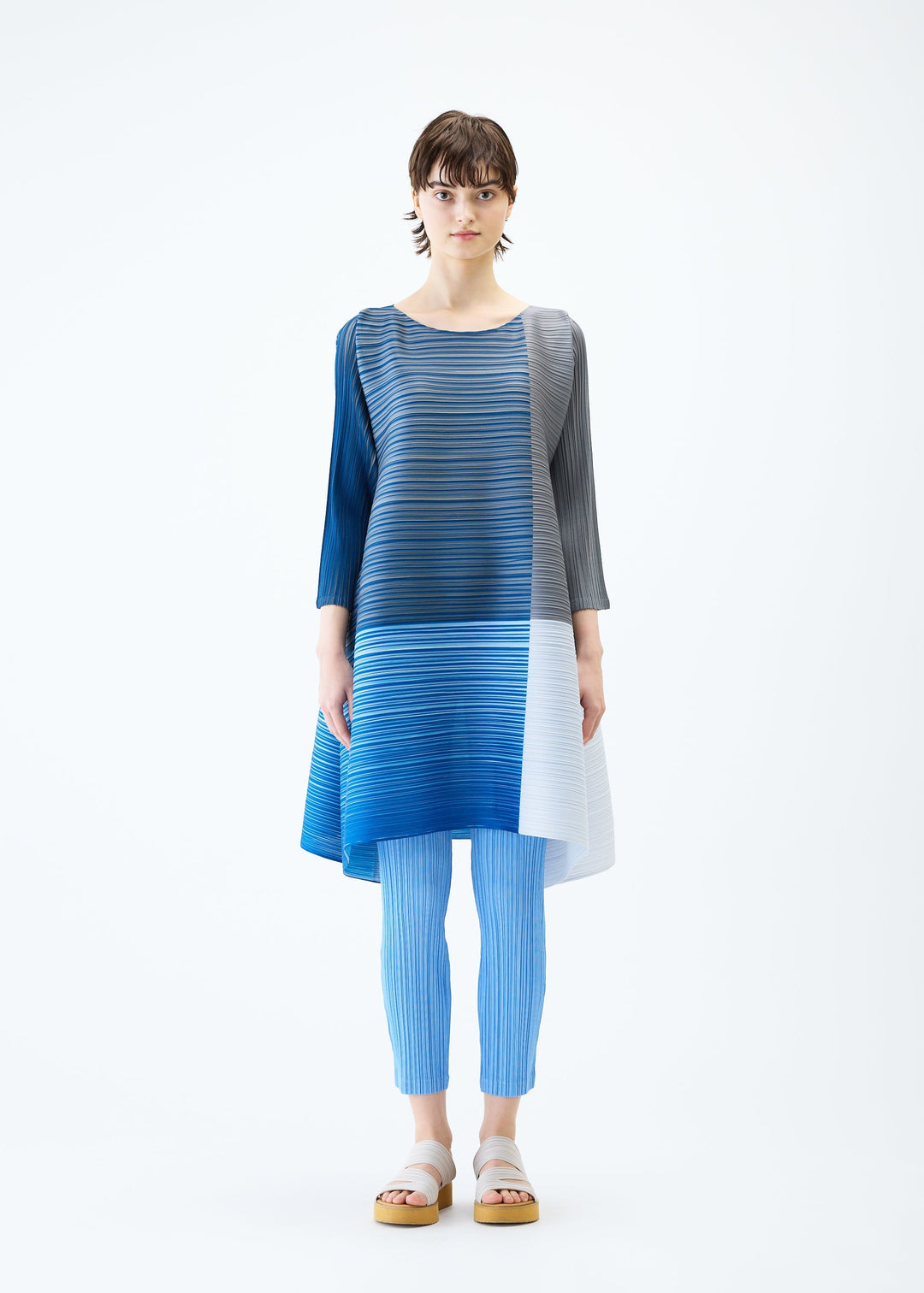 WOMEN / Dresses – ISSEY MIYAKE ONLINE STORE