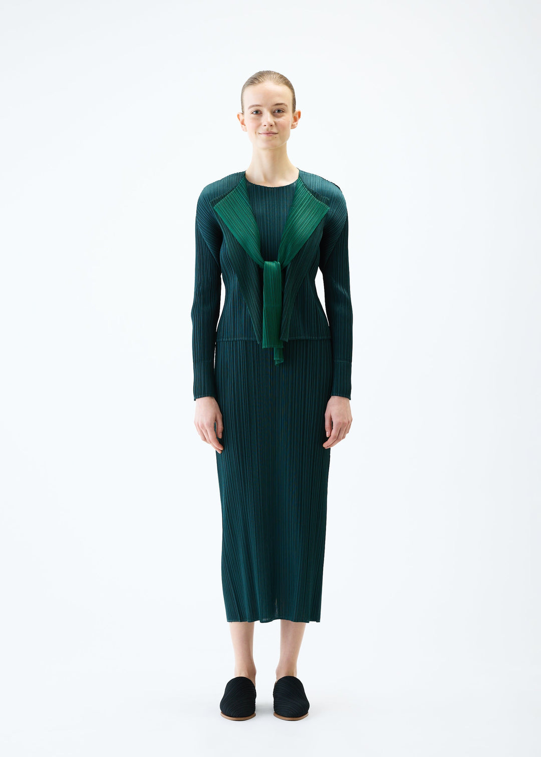 PLEATS PLEASE ISSEY MIYAKE – ISSEY MIYAKE ONLINE STORE