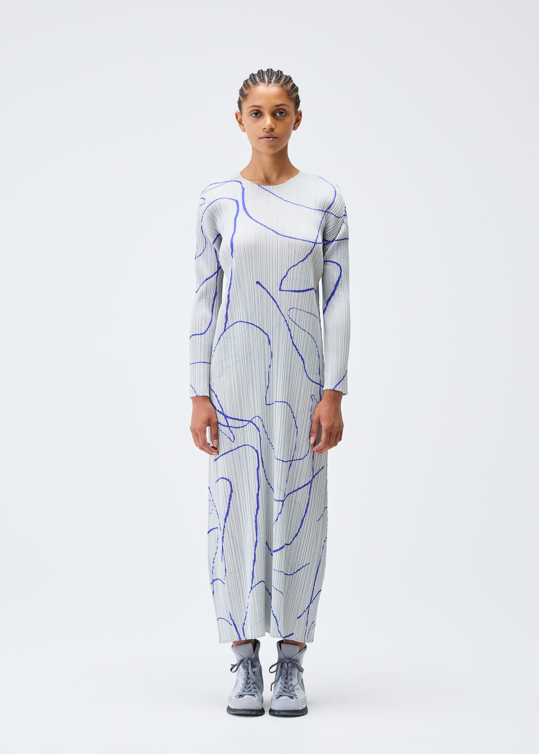 WOMEN / DRESSES – ISSEY MIYAKE ONLINE STORE
